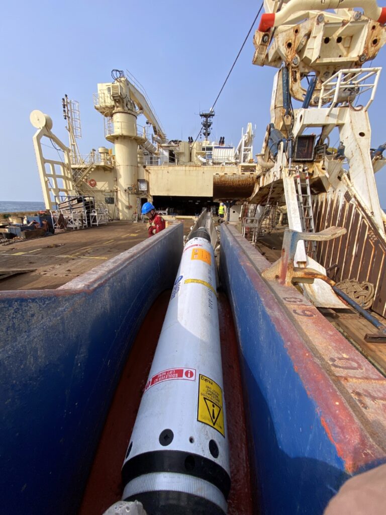 Oceans & Cables: Marine cable consultancy